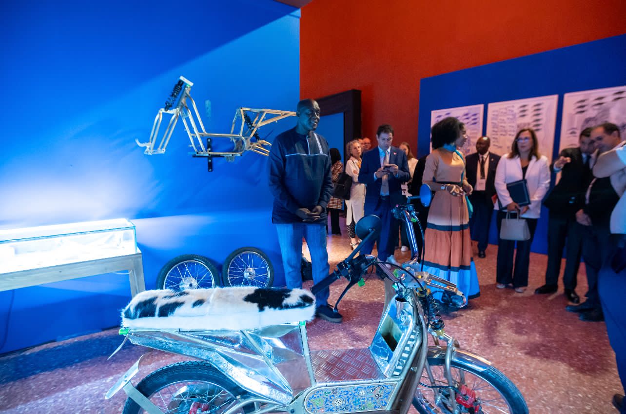 Exhibition Art meets tech – La Galerie 38
